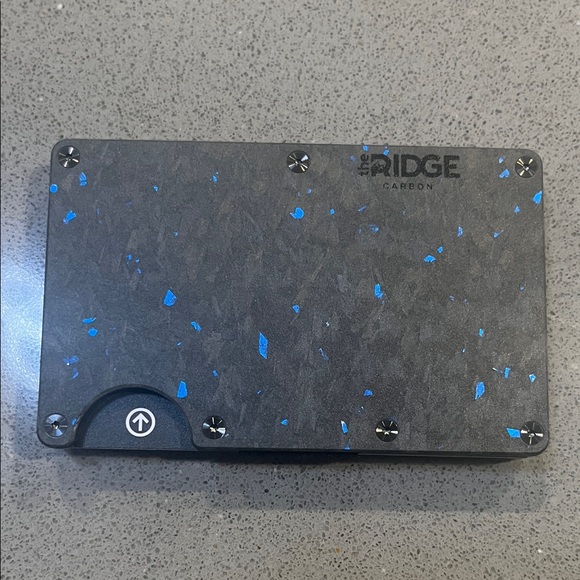 Ridge | Accessories | Ridge Carbon Fiber Key Card Holder Black And Blue ...
